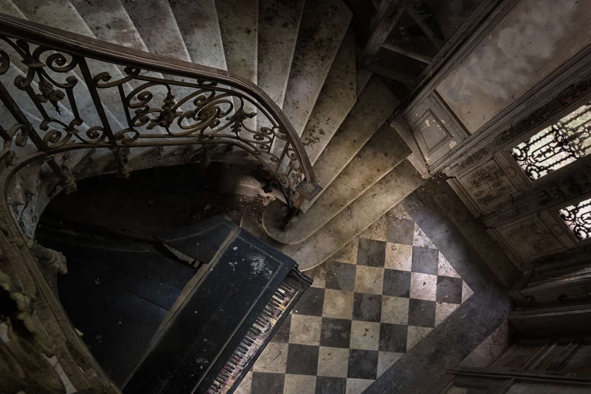 Are There Really Hundreds of Abandoned Chateaux in France? - Saving Castles