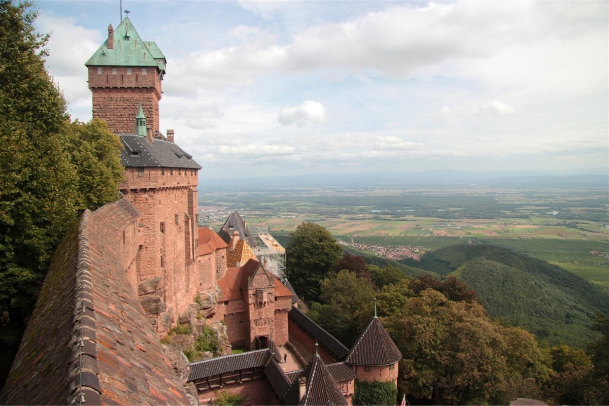 10 Best Chateaux in France: A Guide to French Chateaux - Saving Castles